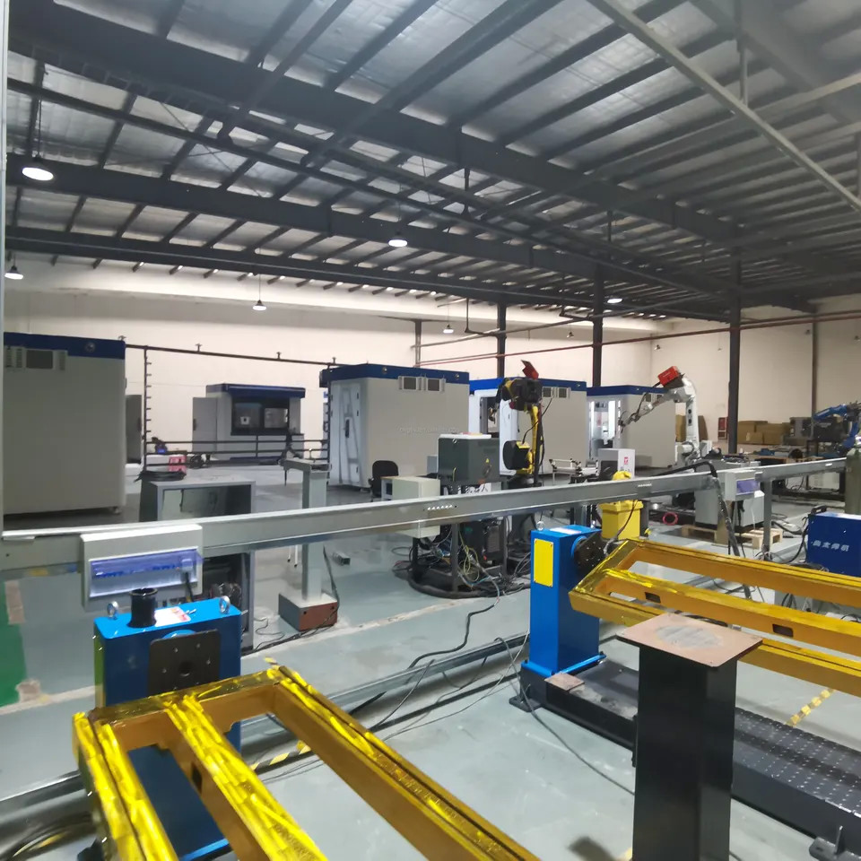 Fanuc Arc Welding Robot Arm Mate 120iD مع Positioner CNGBS Robot ...